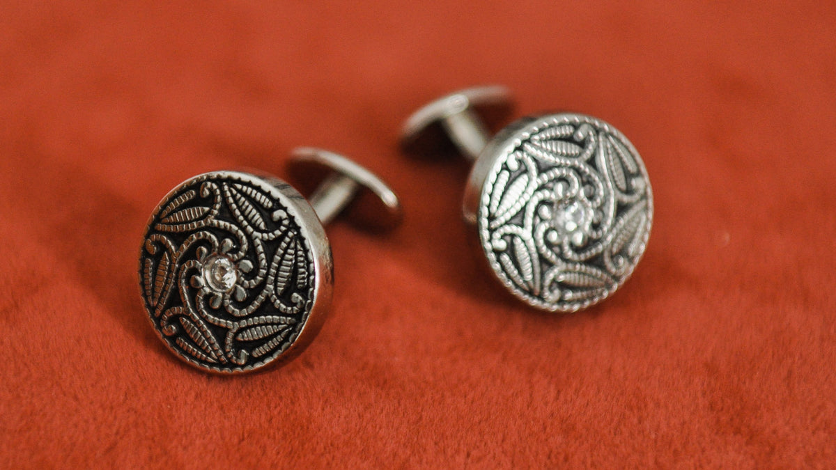 The History of Cufflinks | Mens Luxury Designer Cufflinks – Longmire
